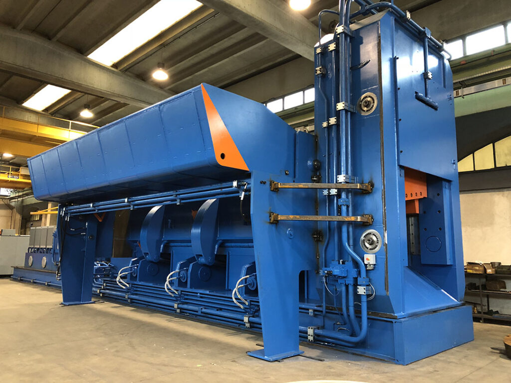 GIANT Shear Baler | ELV Select Equipment